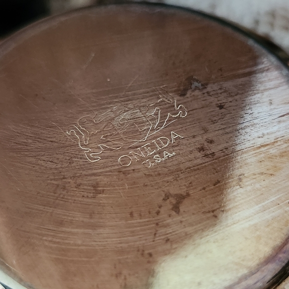 Oneida | Dining | Vintage Oneida Silver Tea Cups Set Of 2 | Poshmark